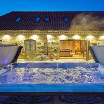 Ashlin Farm Barns - Visit Lincolnshire