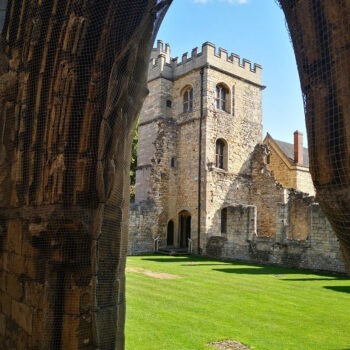 Lincoln Medieval Bishops' Palace - Visit Lincolnshire