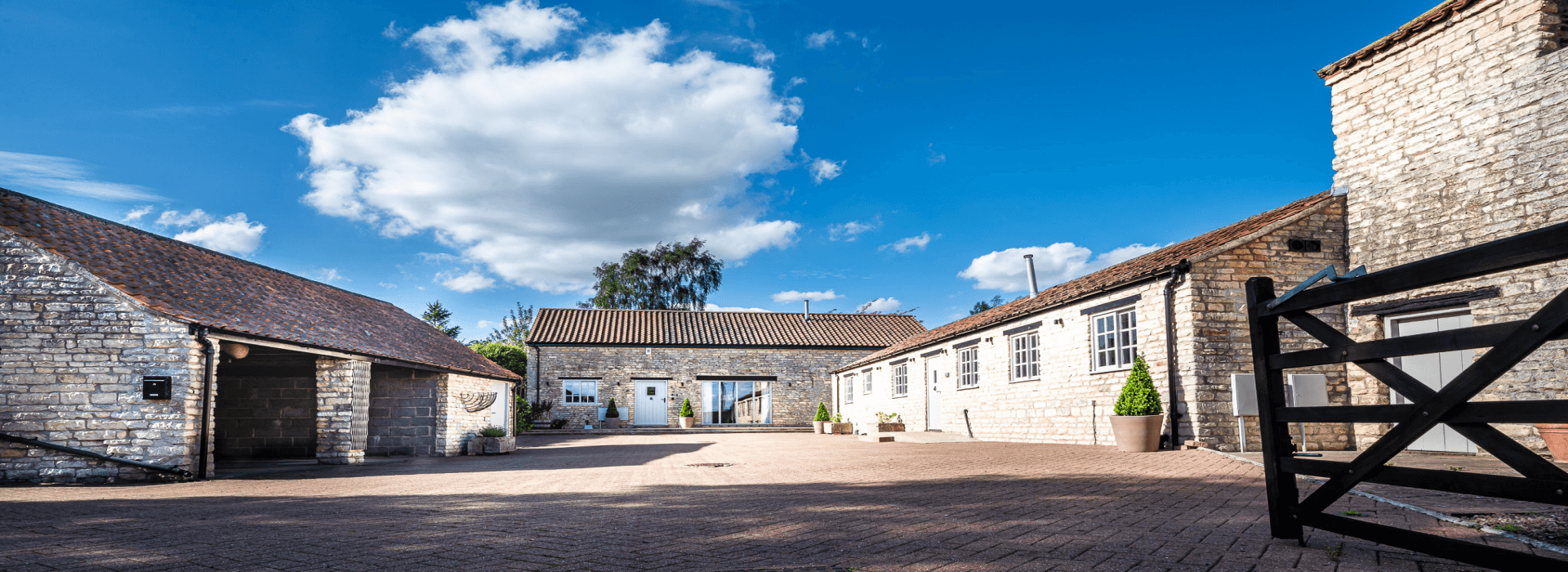 Farm Court Barns - Visit Lincolnshire